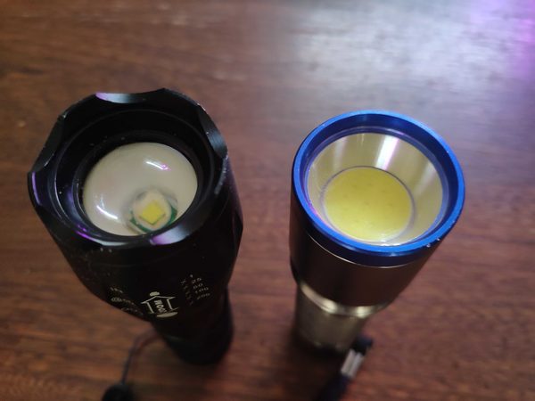 [Dollarama] Voltax 200 Pocket Flashlight -- 200 Lumens - IP4 Rated - 40 ...