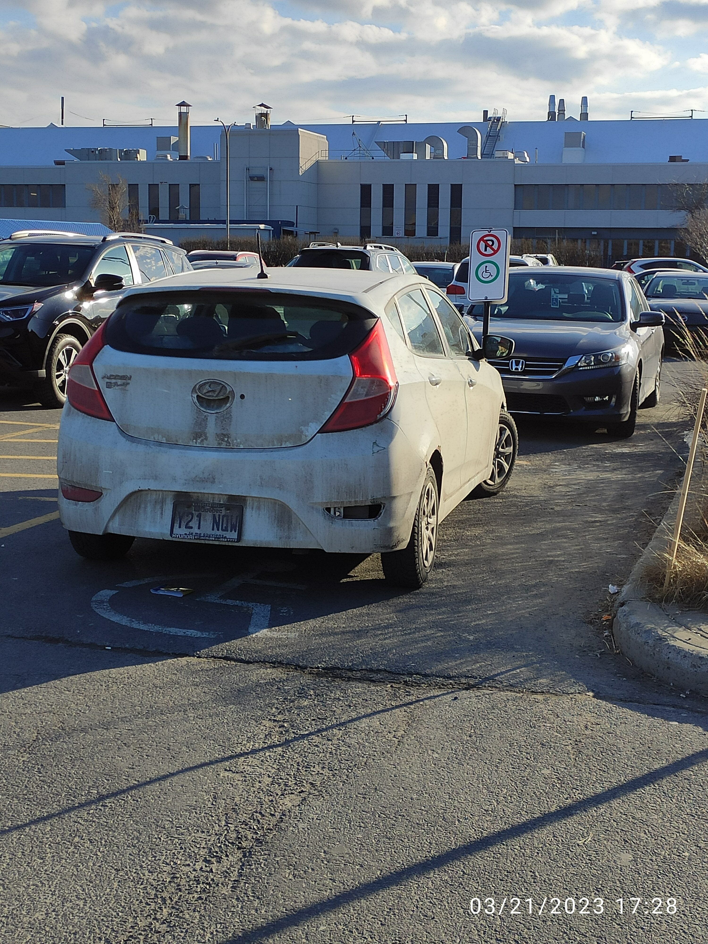 Name & Shame: Photos of people abusing handicap spots / D-Bag Parking ...