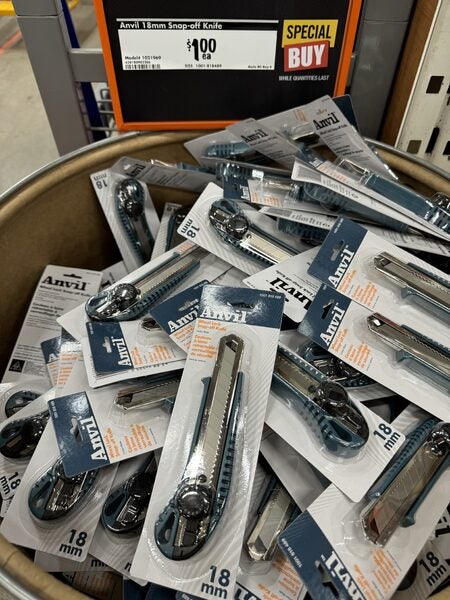 [Home Depot] Home Depot Anvil 18mm snap-off knife $1 - RedFlagDeals.com ...