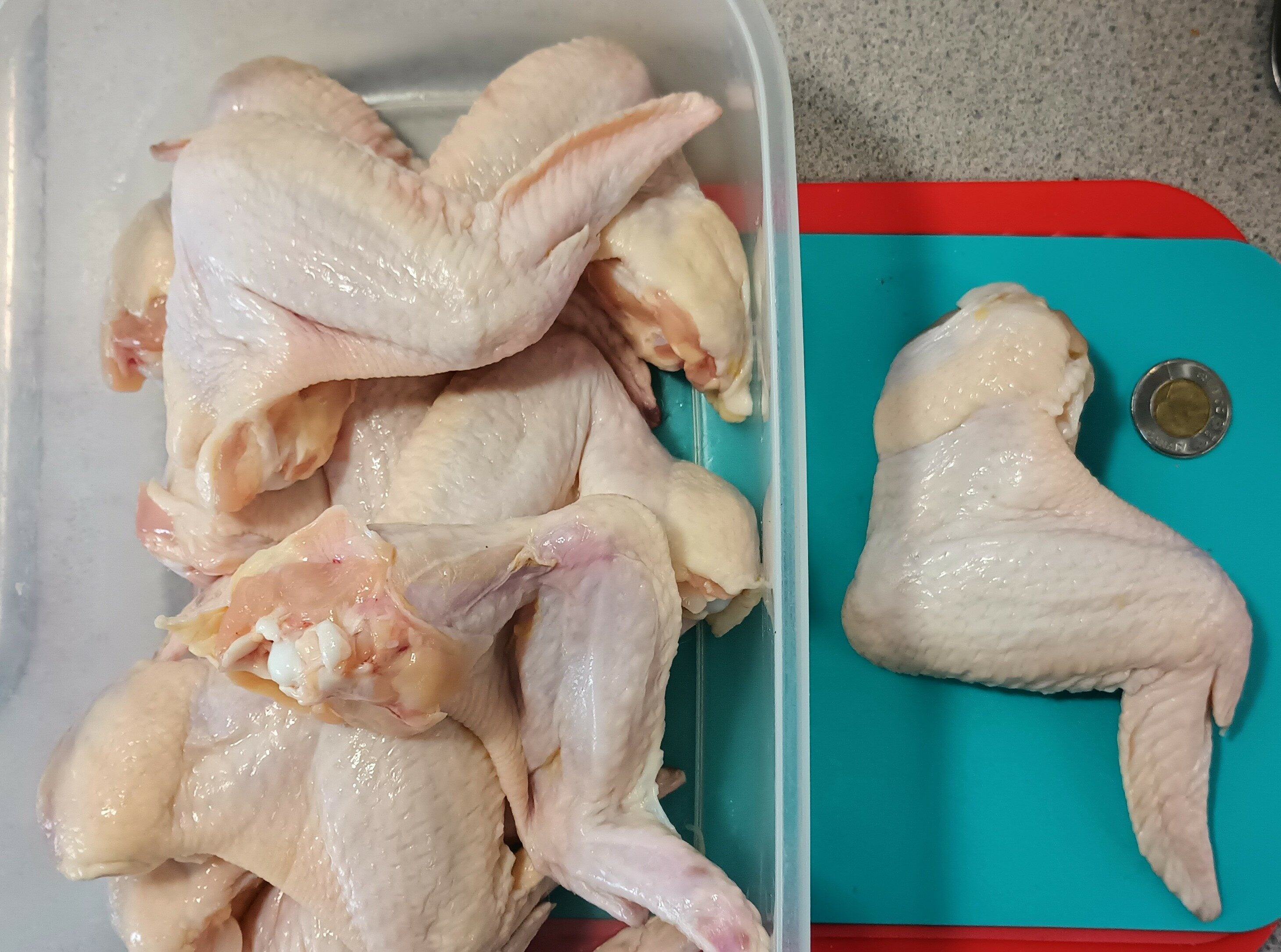 [Uniqpol] $2.99/lb Jumbo fresh whole chicken wings Brantford ON ...