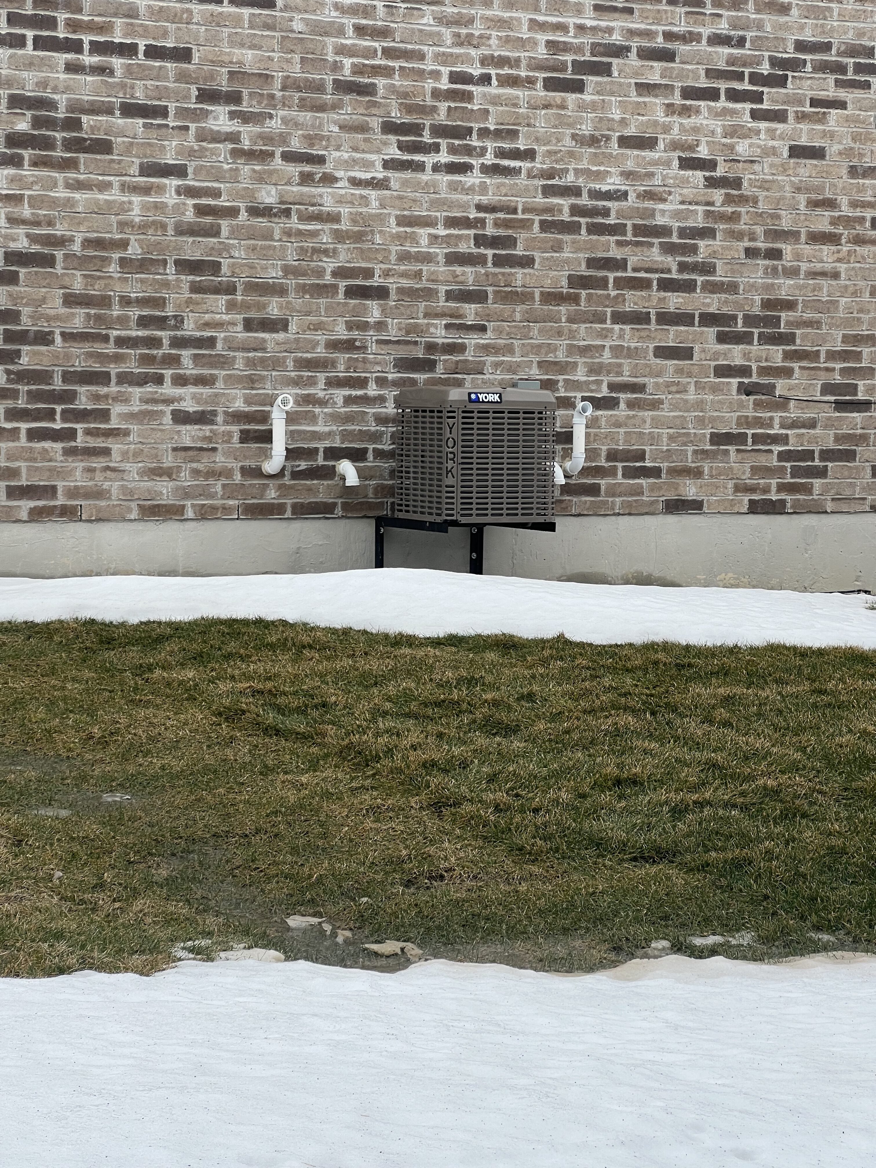 Central Air Conditioner AC Unit Recommendation for Narrow Space ...