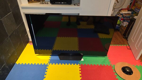 LG OLED panel repair - RedFlagDeals.com Forums