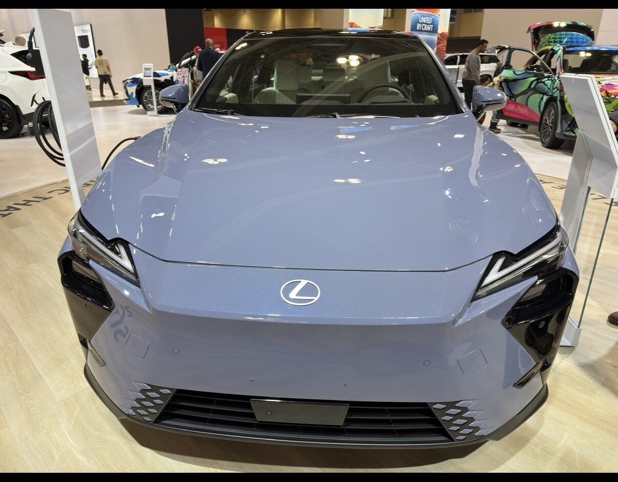 Lexus ES 8th generation, beginning with 2026 model year - Hybrid and EV ...
